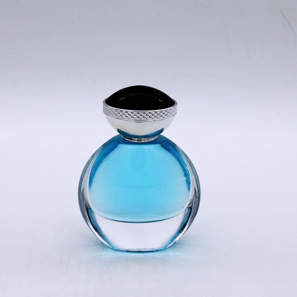 Colorful perfume bottles,art glass perfume bottle supplier